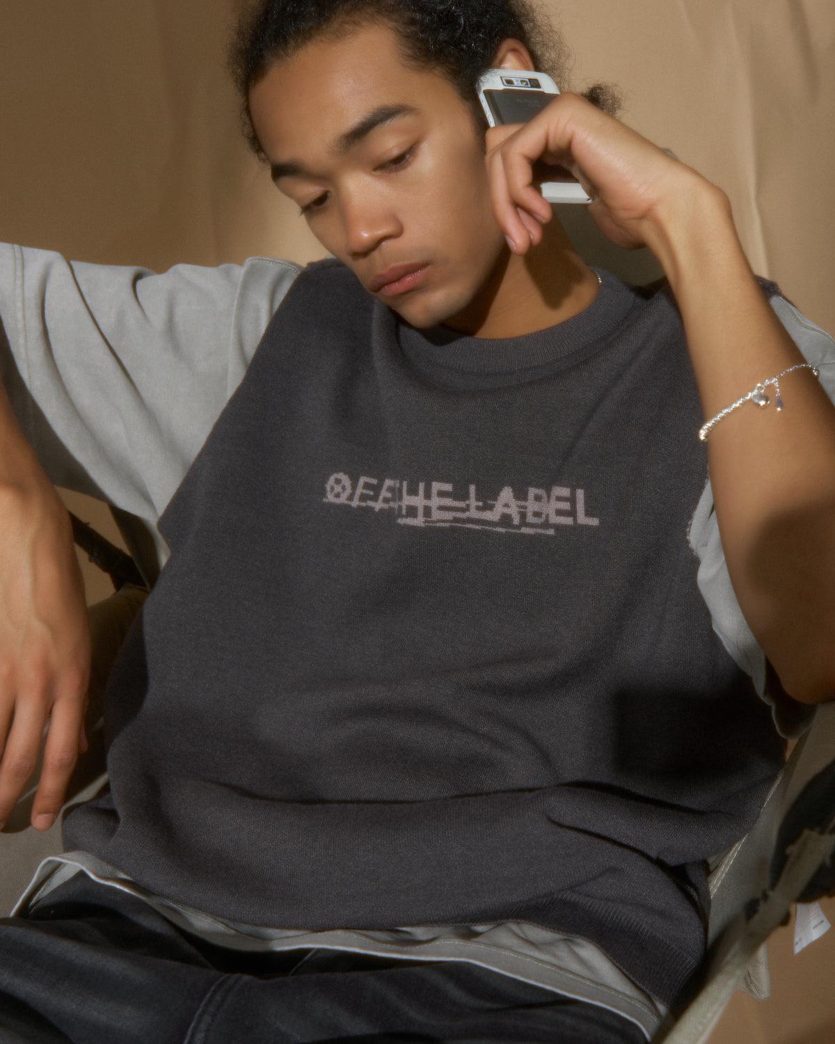 Off The Label side slit logo vest dark grey – TAKA ORIGINAL LIMITED